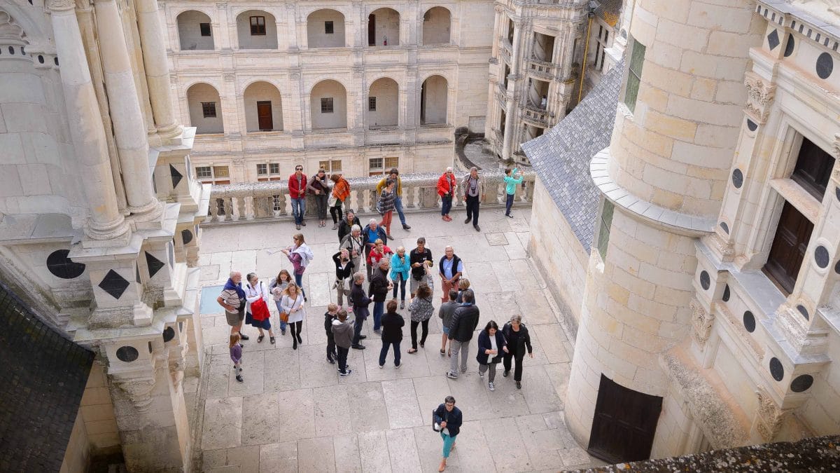 Chambord Castle & Domain (Official)